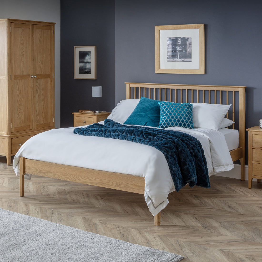 Cotswold Bed – Julian Bowen